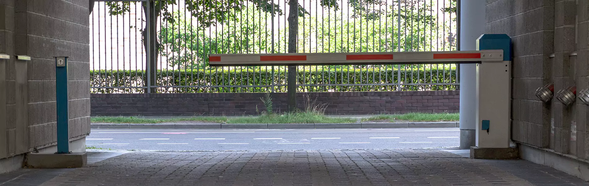 Parking Gate Penzer Action - Professional Parking Gate Installation